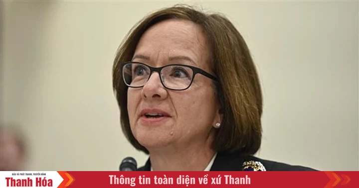 Đô đốc Lisa Franchetti trở thành nữ Tư lệnh Hải quân đầu tiên của Mỹ