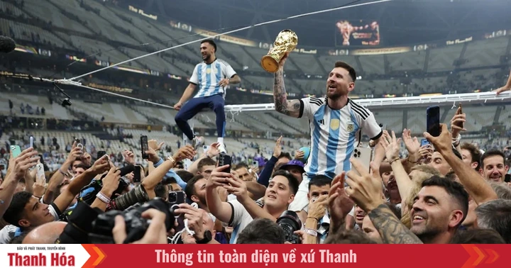 Hãy gọi Messi là “Thần”