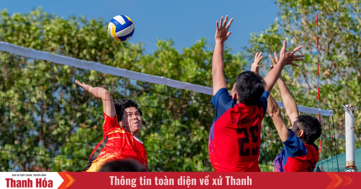 Khai mạc các môn tung còn, đẩy gậy, bắn nỏ, kéo co và bóng chuyền Đại ...