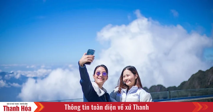 Vi vu miền Bắc mùa thu đông “không lo về giá” với hệ sinh thái du lịch giải trí của Sun Group